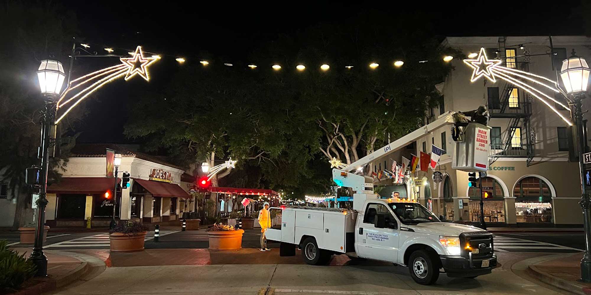 Christmas Decorations | Main Street Banner